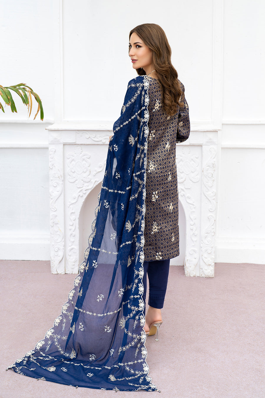 The best prices on your favorites from Rujhan